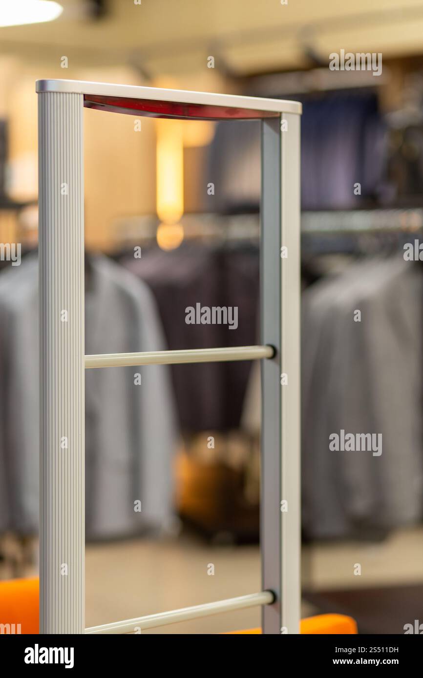 Shoplifter security gate hi-res stock photography and images - Alamy