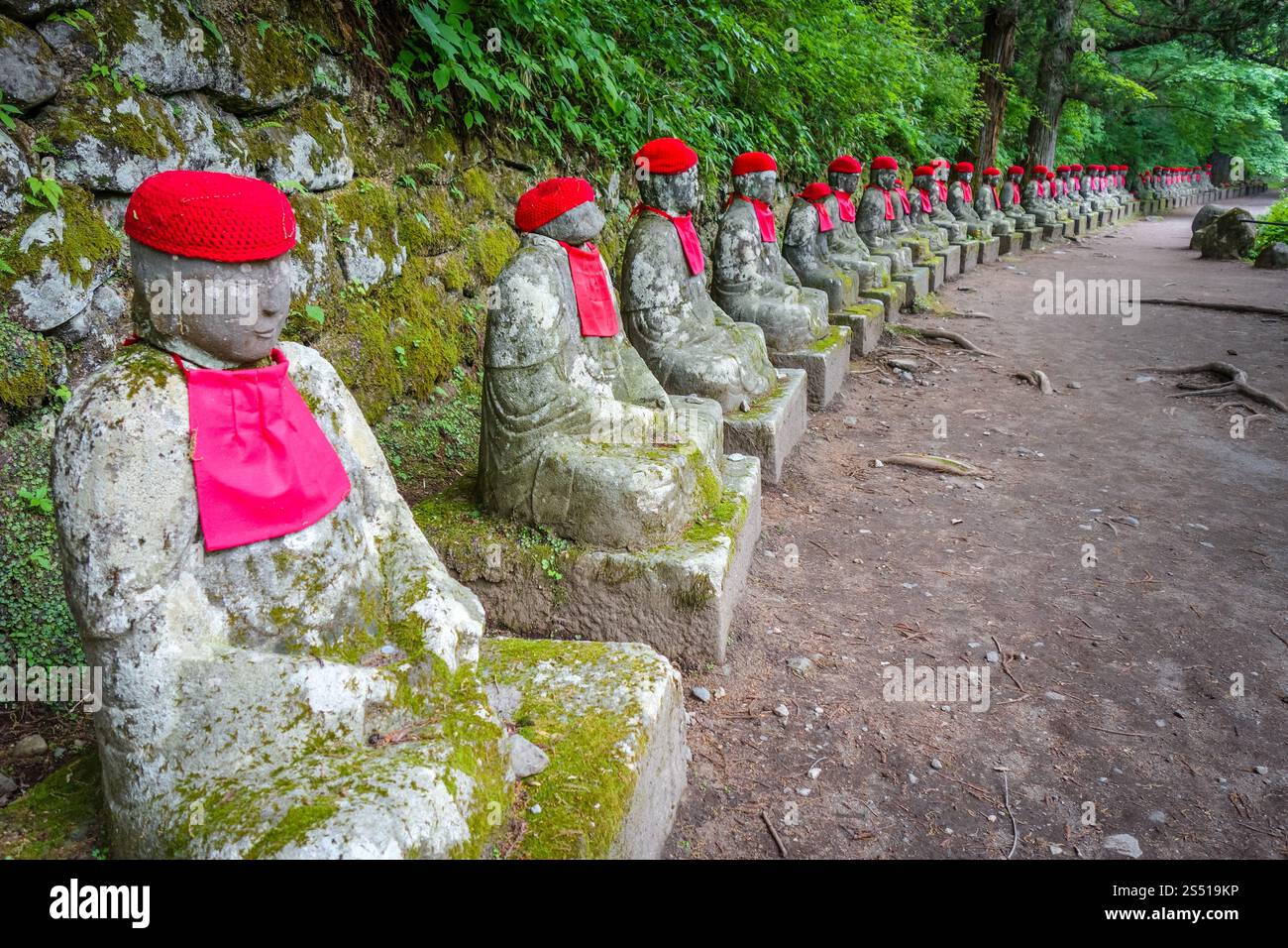 Narabi Jizo statues landmark in Kanmangafuchi abyss, Nikko, Japan ...