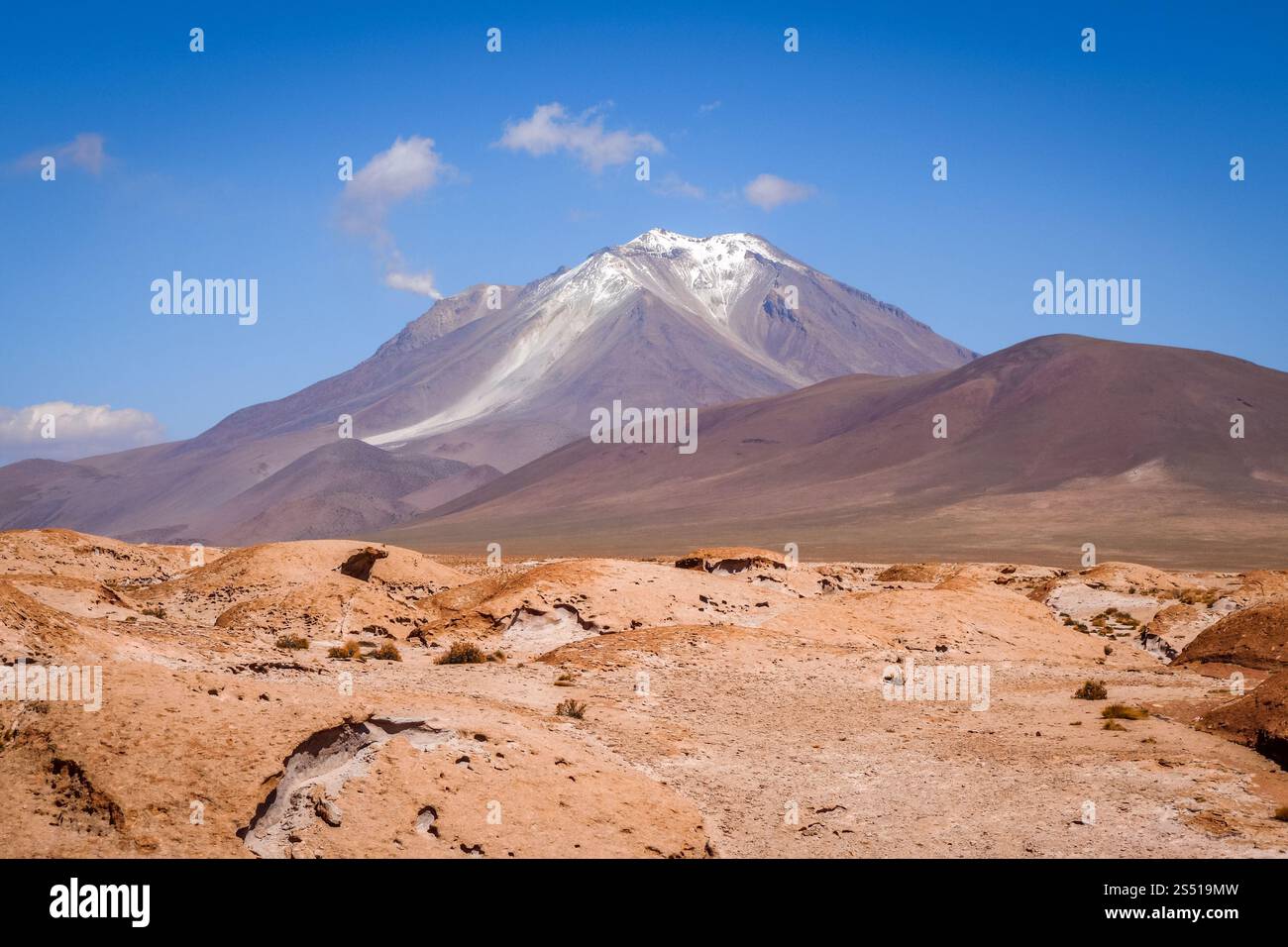 Mountains and desert landscape in sud lipez altiplano, Bolivia ...