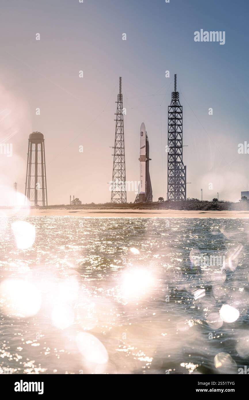 Cape Canaveral, USA. 12th Jan, 2025. Blue Origin New Glenn first launch ...