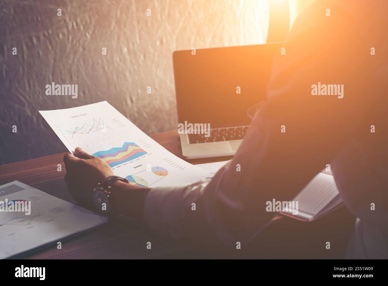 Office statistics hi-res stock photography and images - Alamy