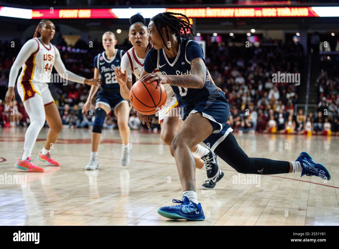 Penn State Lady Lions guard Gabby Elliott (0) drives against USC ...