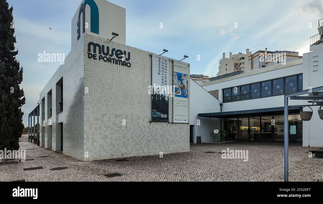Exterior of the Museu de Portimão, located on Rua Dom Carlos I in ...