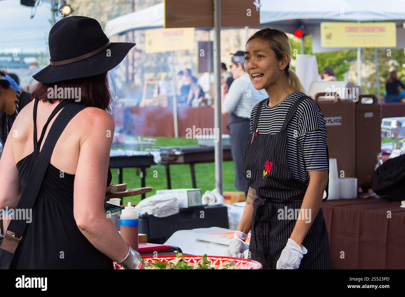 Arts community event hi-res stock photography and images - Alamy