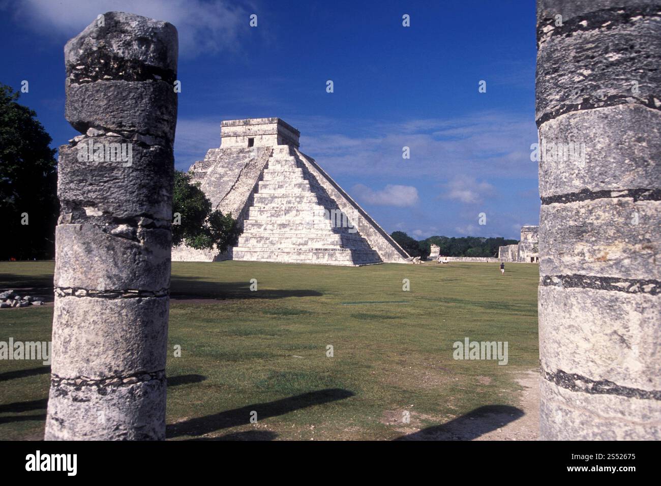 The Maya Ruins with the Kukulkan Pyramide of Chichen Itza in the ...