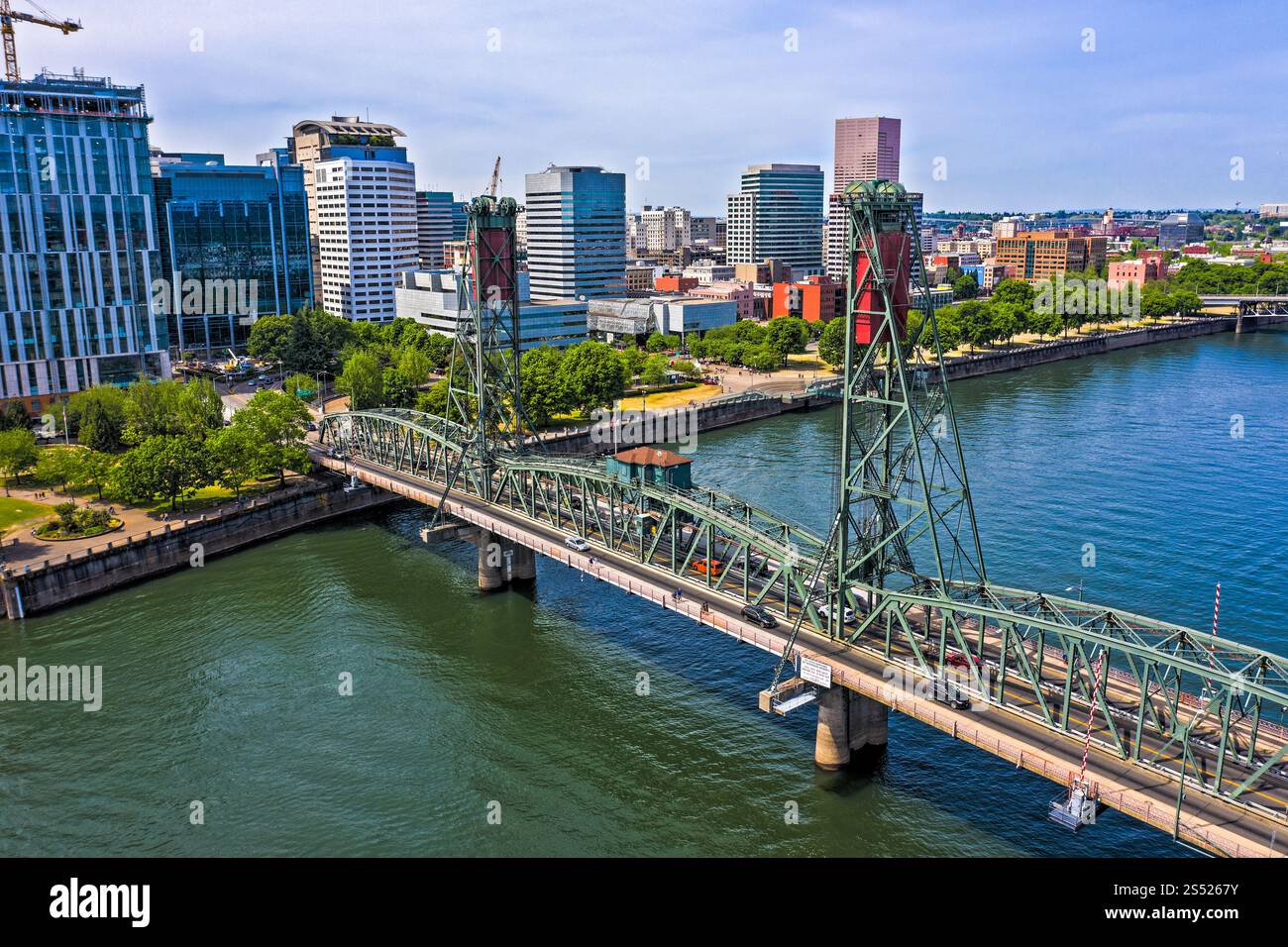 Hawthorne Bridge and view of downtown Portland, Oregon Stock Photo - Alamy
