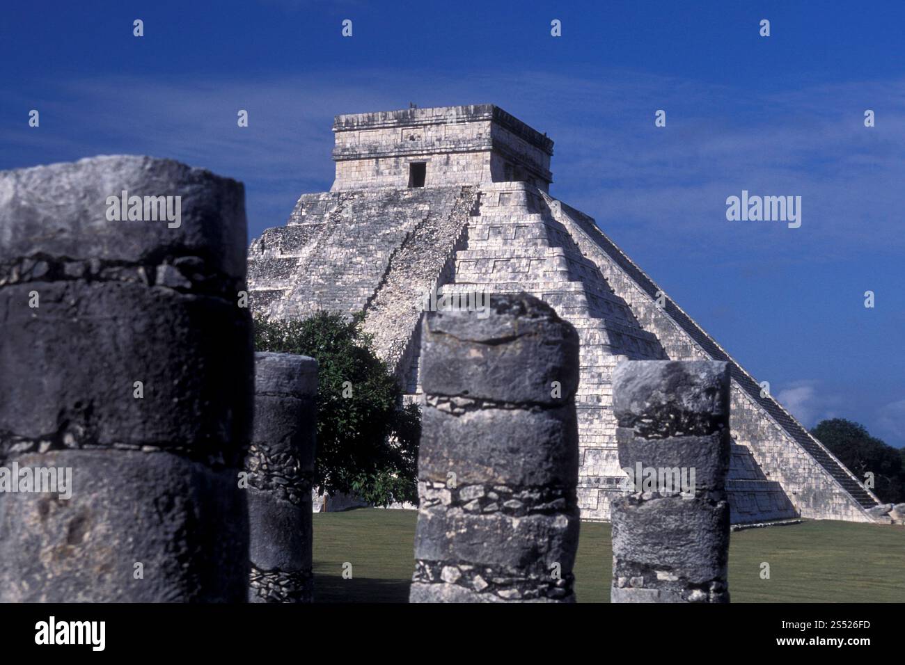 The Maya Ruins with the Kukulkan Pyramide of Chichen Itza in the ...