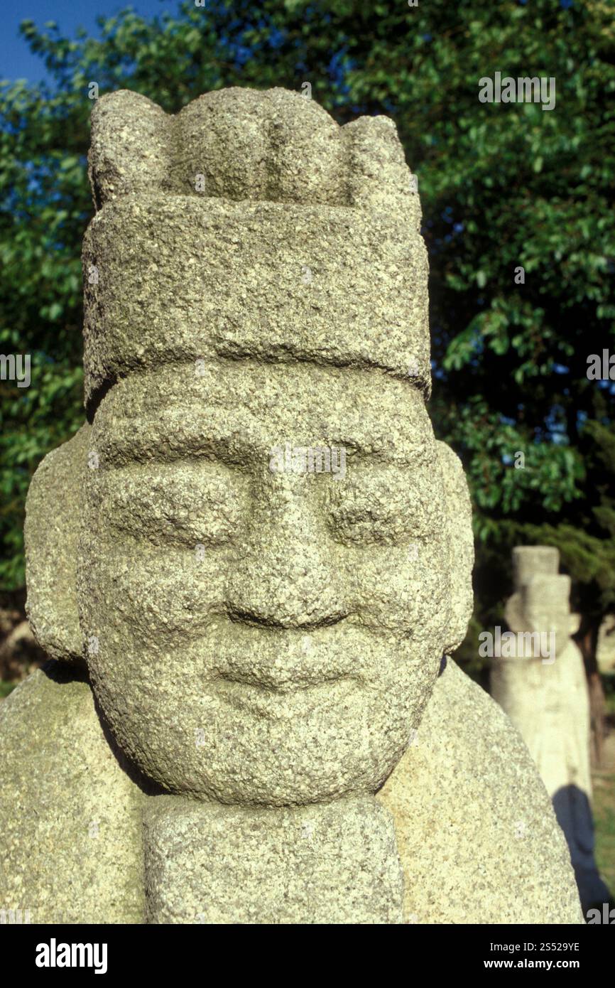 the stone sculptures and statue of the Royal Tombs in the Seolleung ...