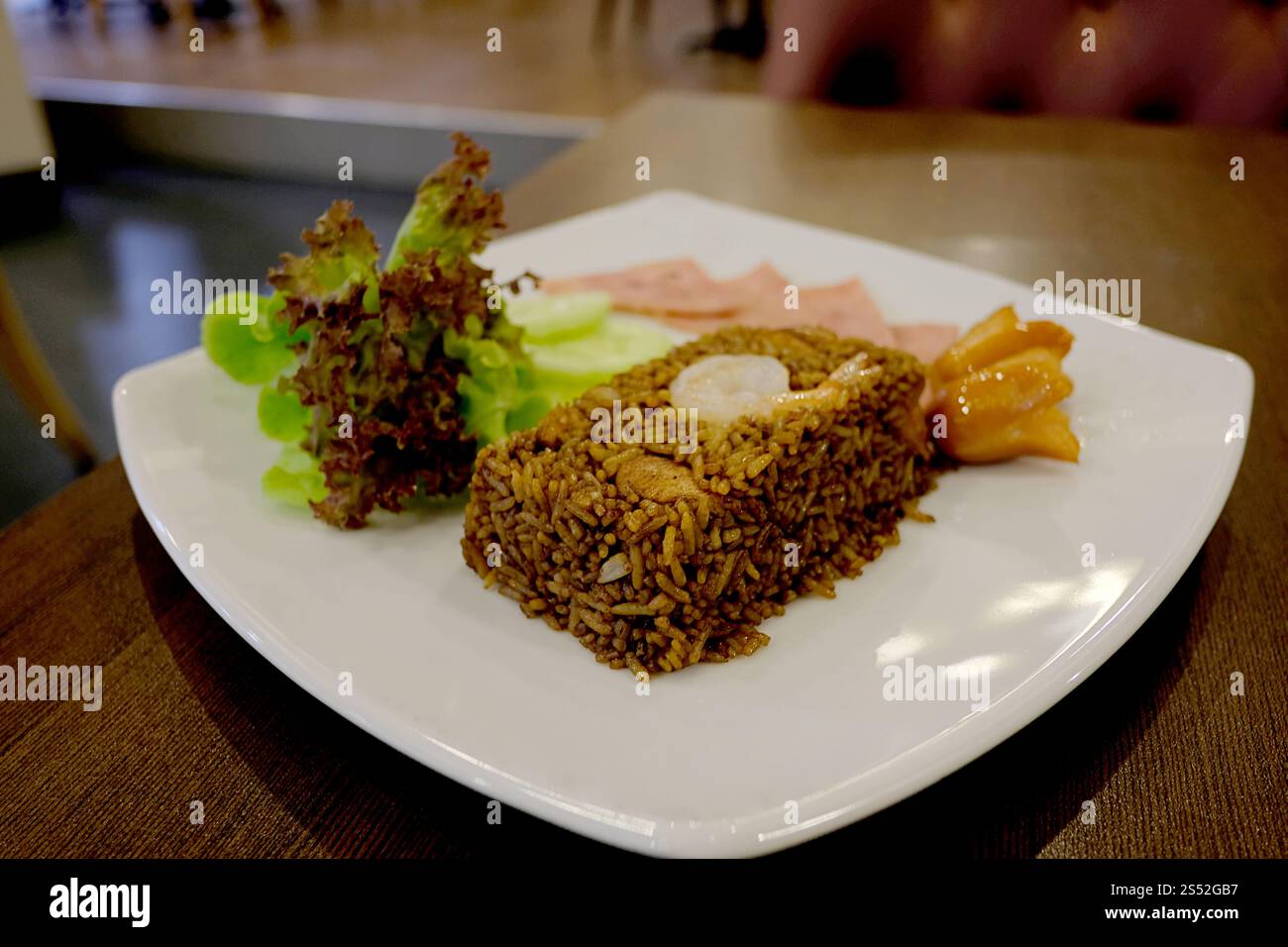 Interior food display restaurant hi-res stock photography and images ...