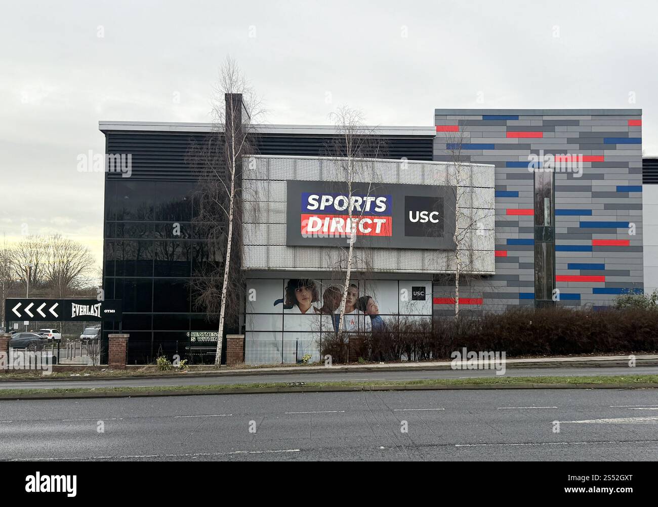 Sports Direct Store in Aintree Merseyside Stock Photo - Alamy