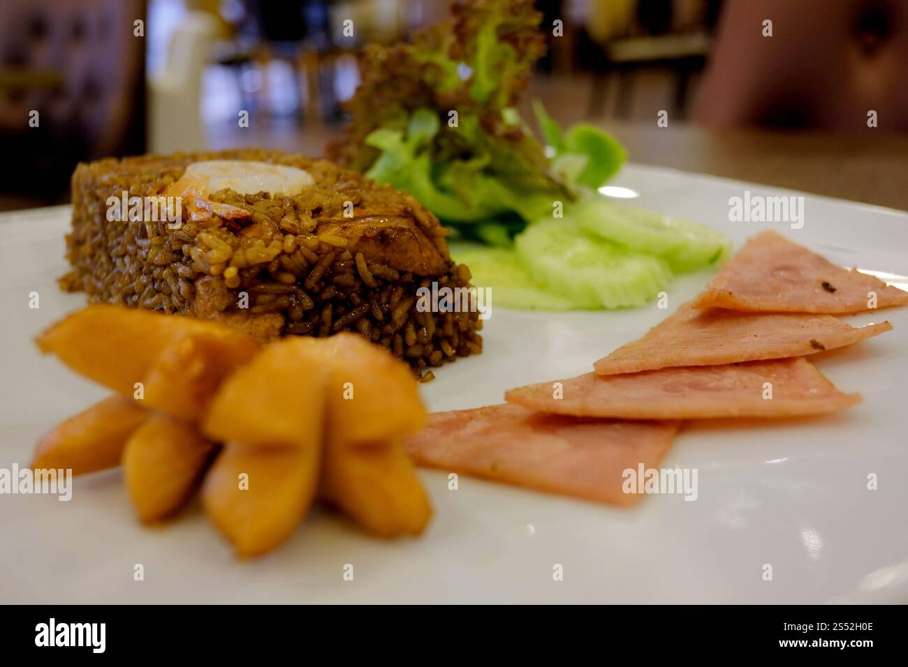 Interior food display restaurant hi-res stock photography and images ...