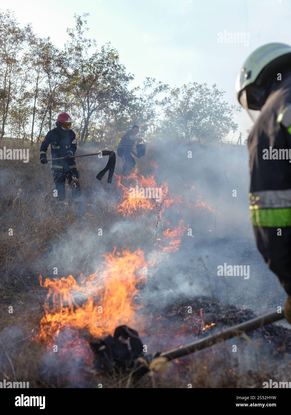 Ukrainian Wildfire Firefighters in Kharkiv Stock Photo - Alamy