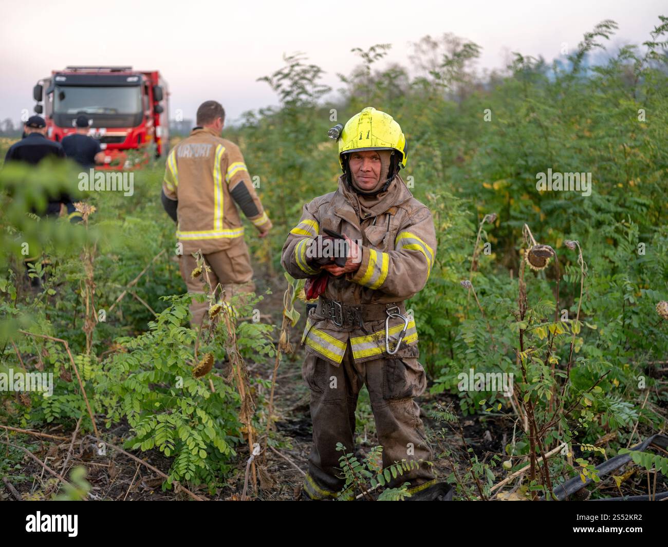 Ukrainian Wildfire Firefighters in Kharkiv Stock Photo - Alamy