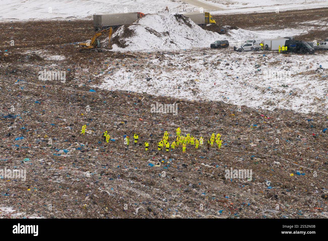 Various law enforcement agencies search for the body of Ashley Elkins ...
