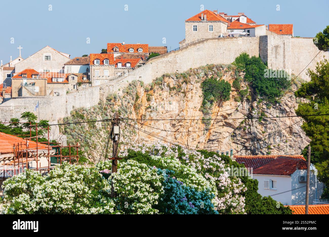 Walls of famous Dubrovnik Old Town, Croatia Stock Photo - Alamy