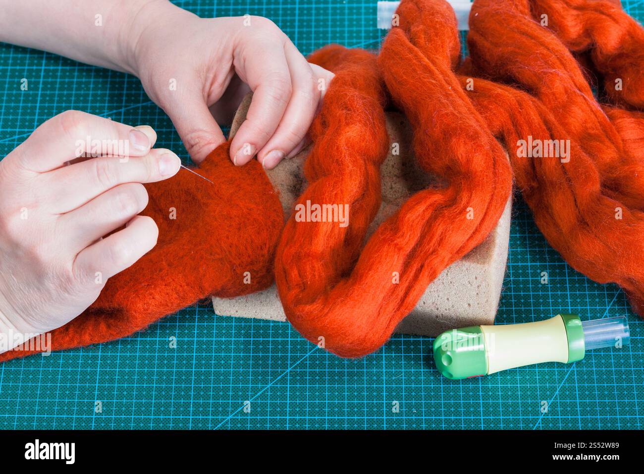 master class of repairing fleece glove using Needle felting process ...