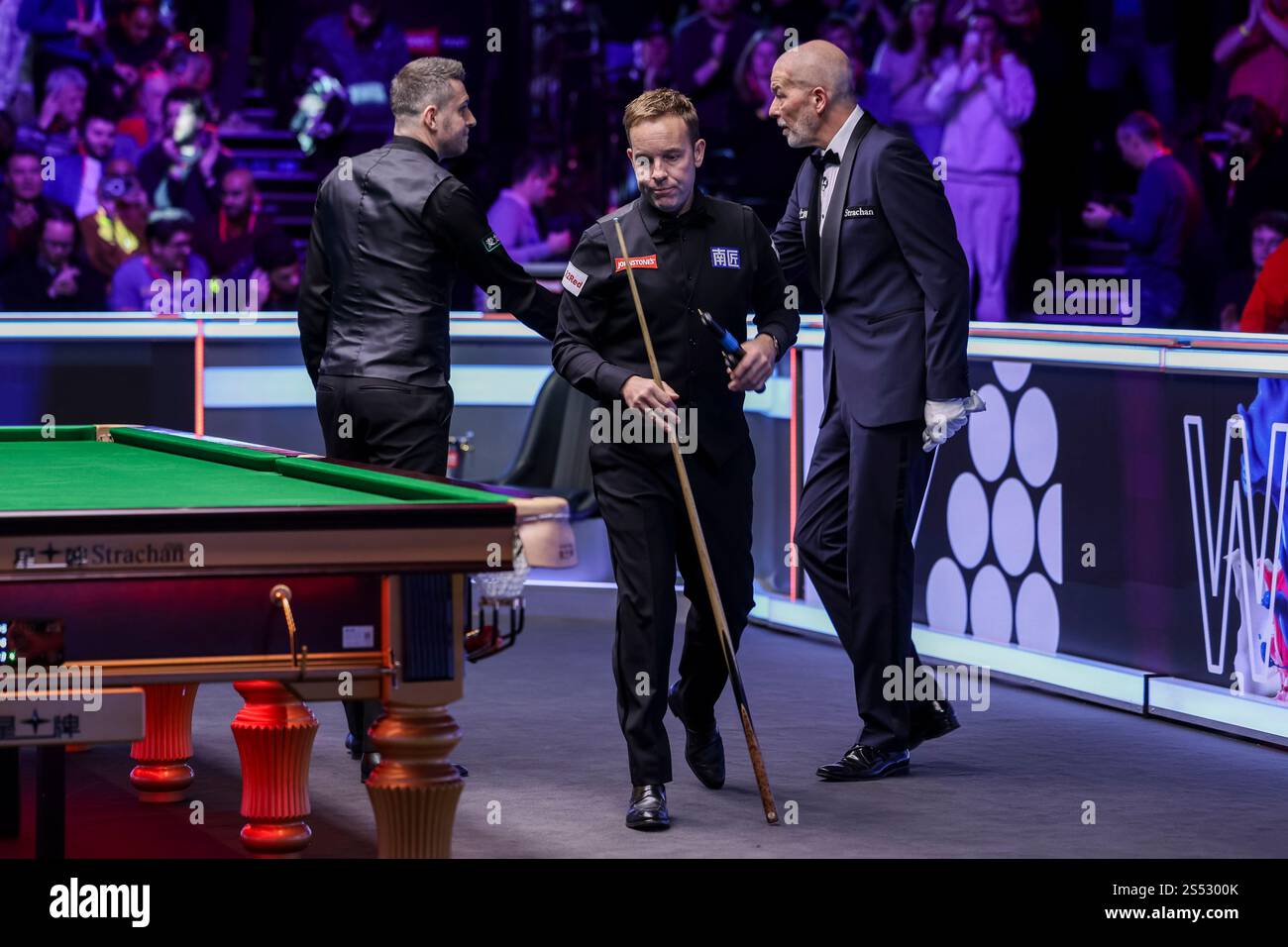 Alexandra Palace, London, UK. 13th Jan, 2025. 2025 Johnstones Paint ...