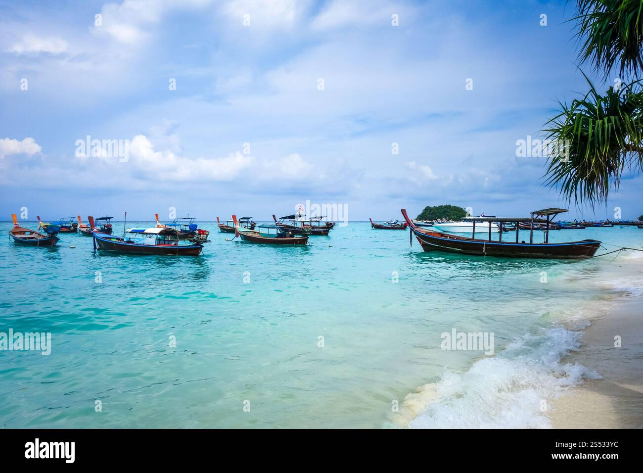 Sunrise beach, tropical paradise in Koh Lipe, Thailand. Tropical beach ...