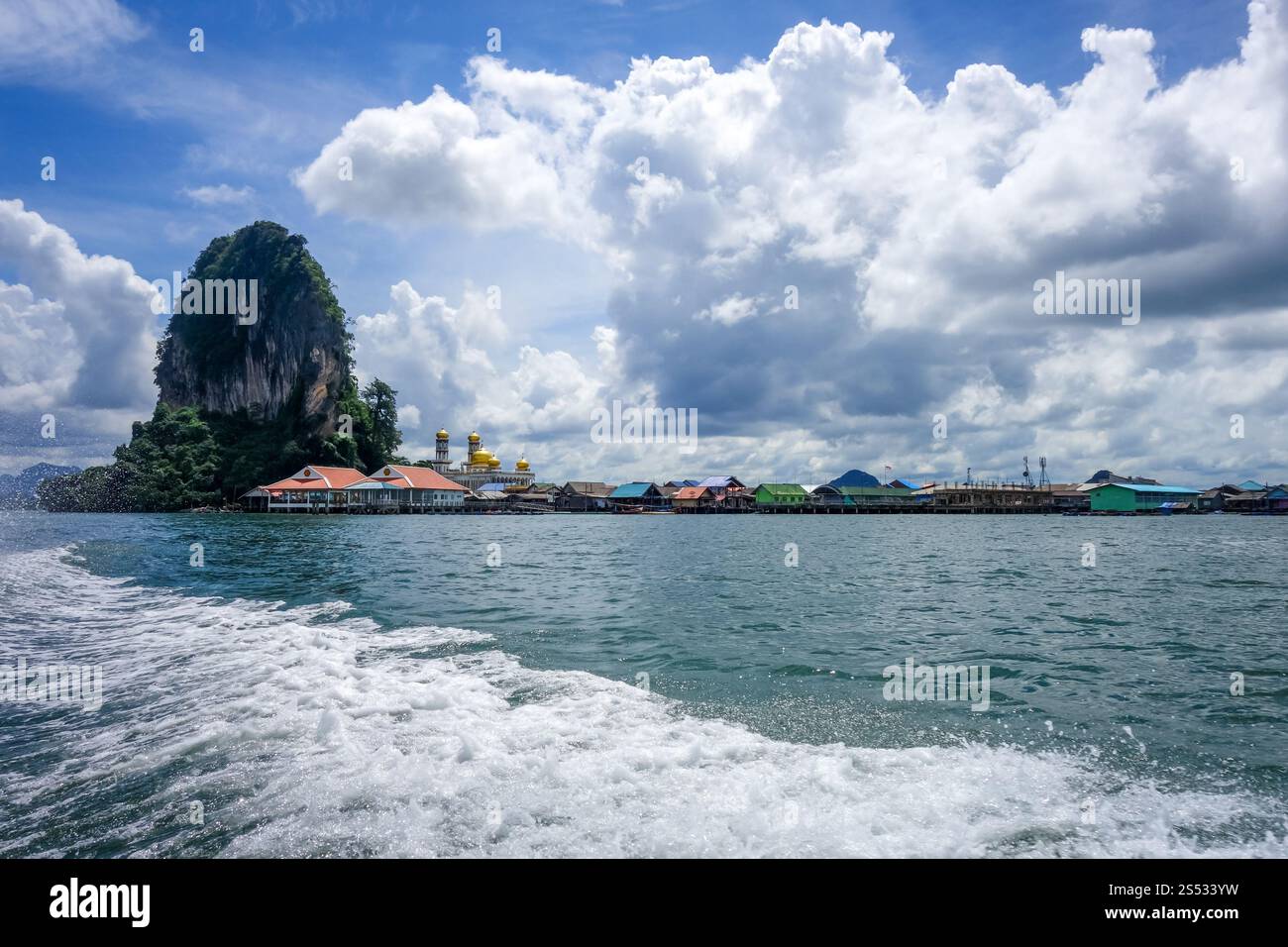Koh Panyi fishing village in Phang Nga Bay, Thailand. Koh Panyi fishing ...