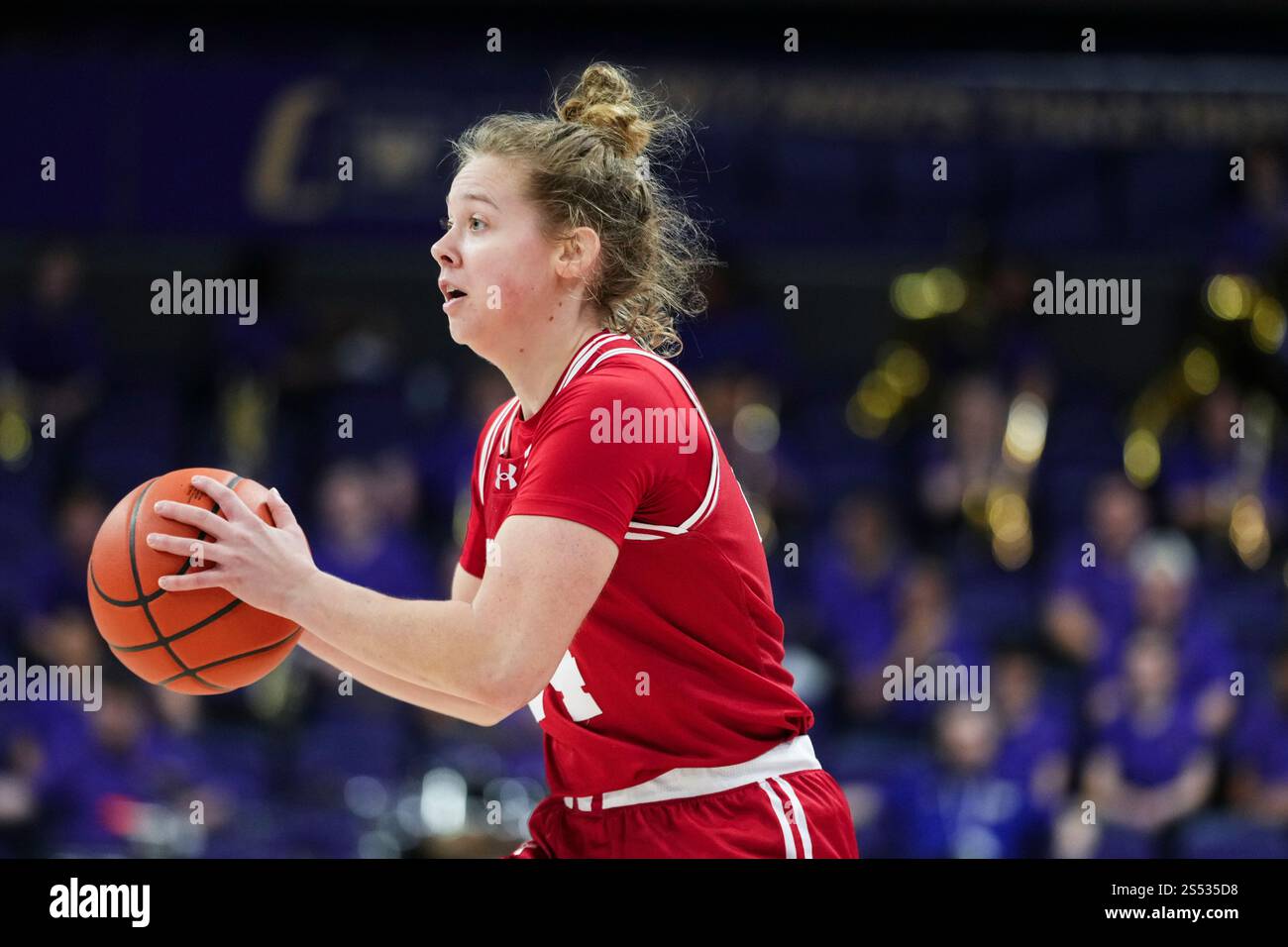Wisconsin guard Natalie Leuzinger in action against Washington during ...
