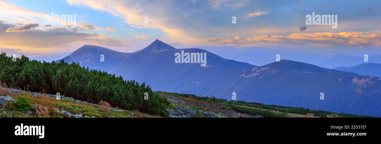 Mountain outline on morning sky background. Summer daybreak misty top ...