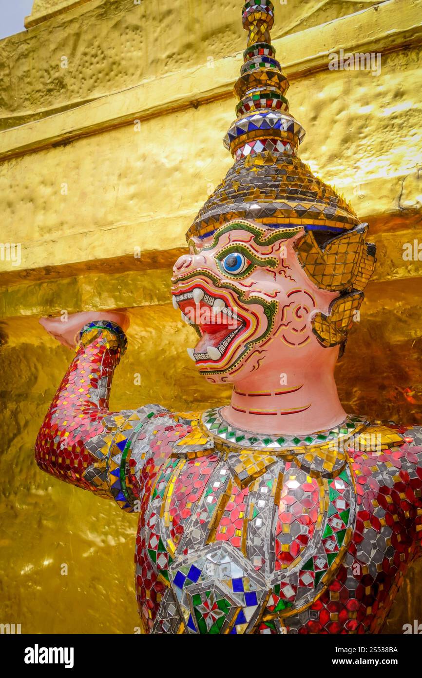 Yaksha statue in Grand Palace complex, Bangkok, Thailand. Yaksha statue ...