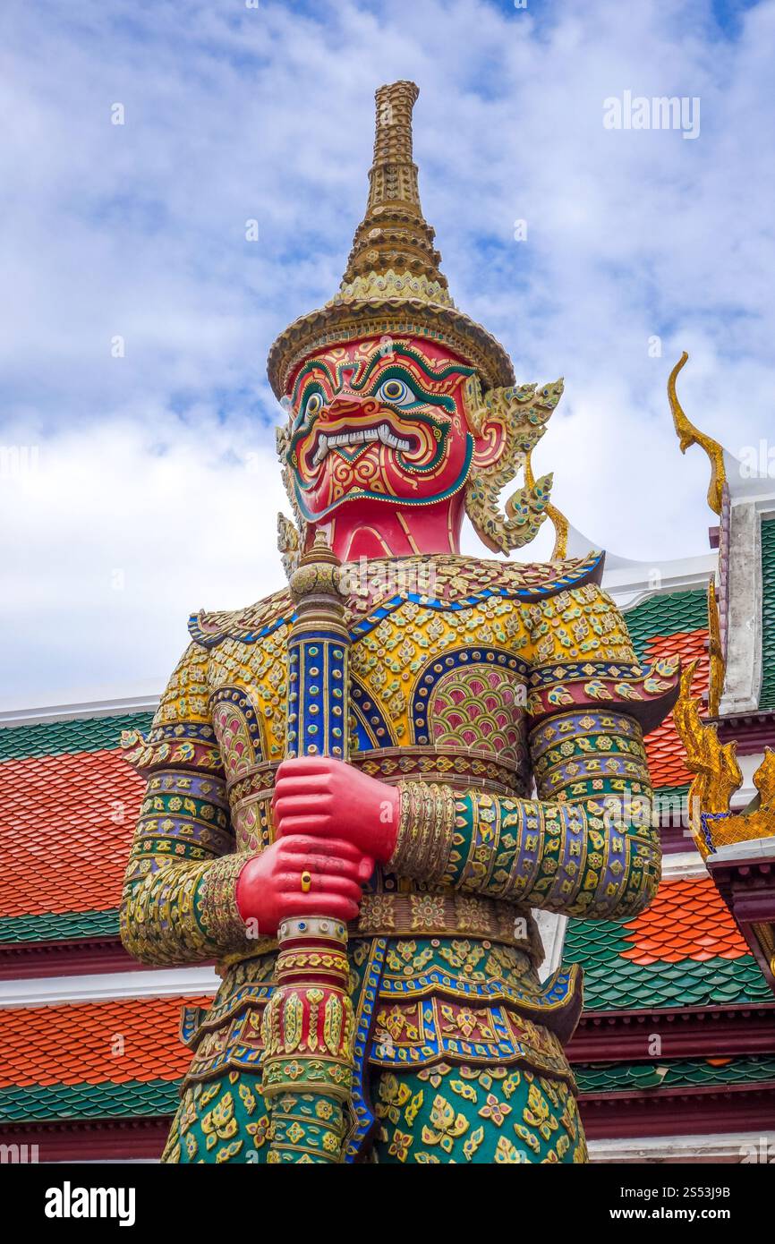 Yaksha statue in Grand Palace complex, Bangkok, Thailand. Yaksha statue ...