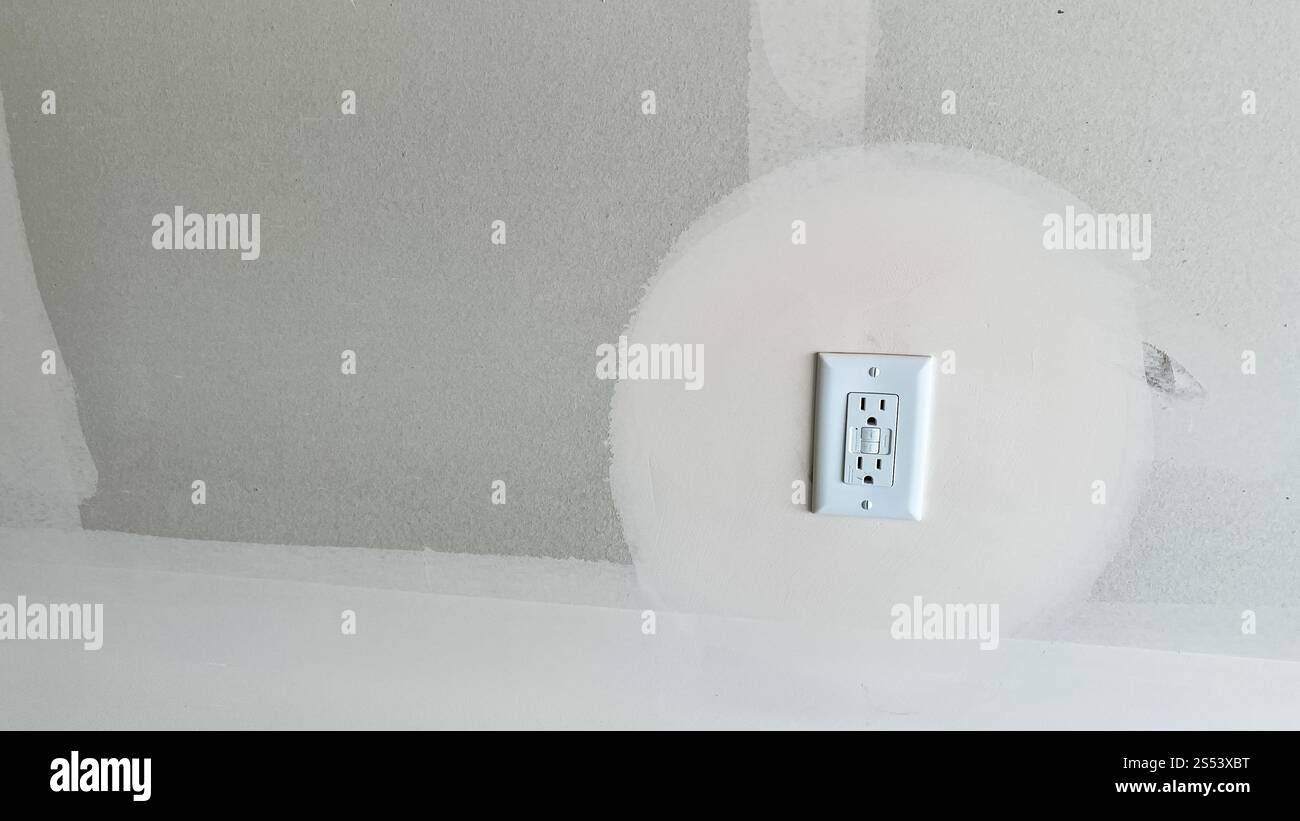 Gfci outlet hi-res stock photography and images - Alamy