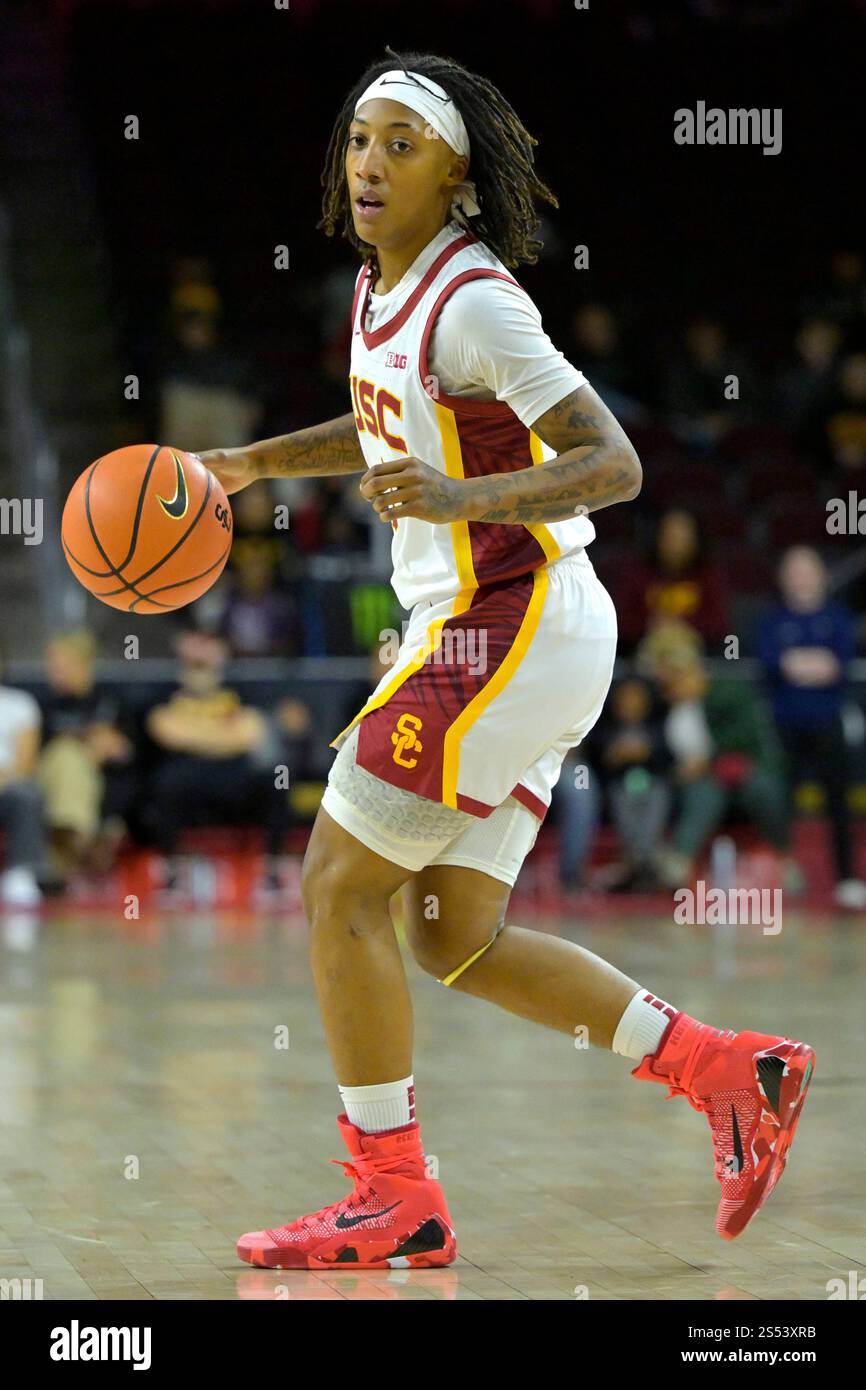 Southern California guard Aaliyah Gayles controls the ball during an ...