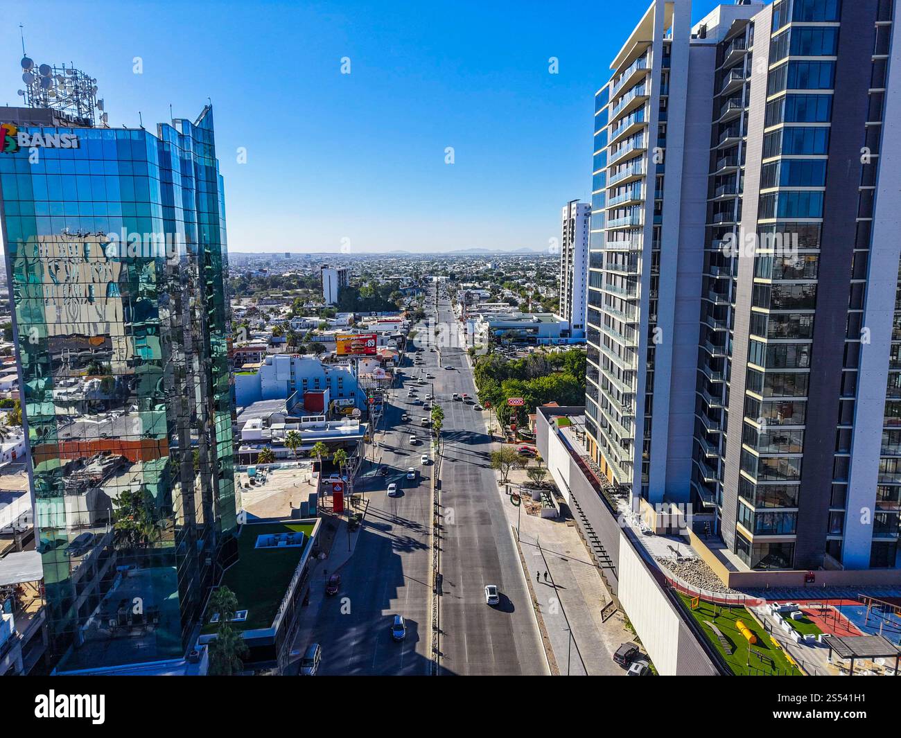 Vivienda y torre hi-res stock photography and images - Alamy