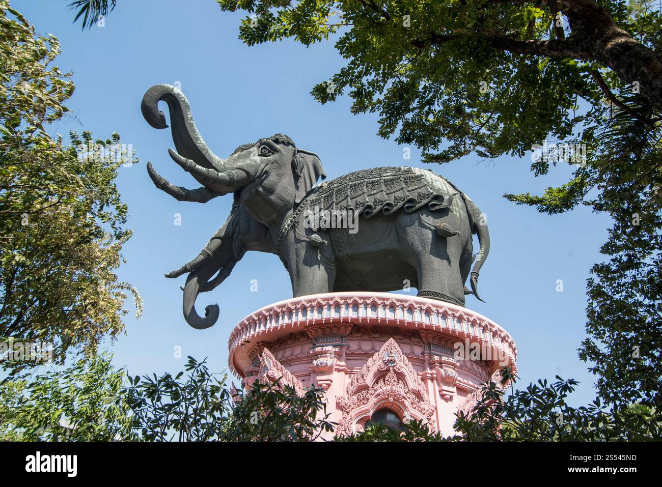 The 3 headed elephant statue of the Erewan Elephant Museum and temple ...
