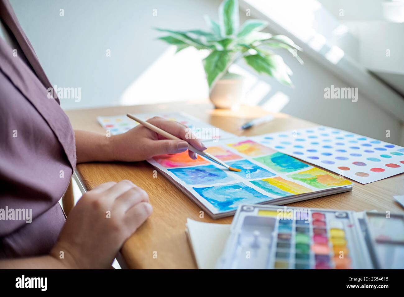 Artistic ideas hi-res stock photography and images - Alamy