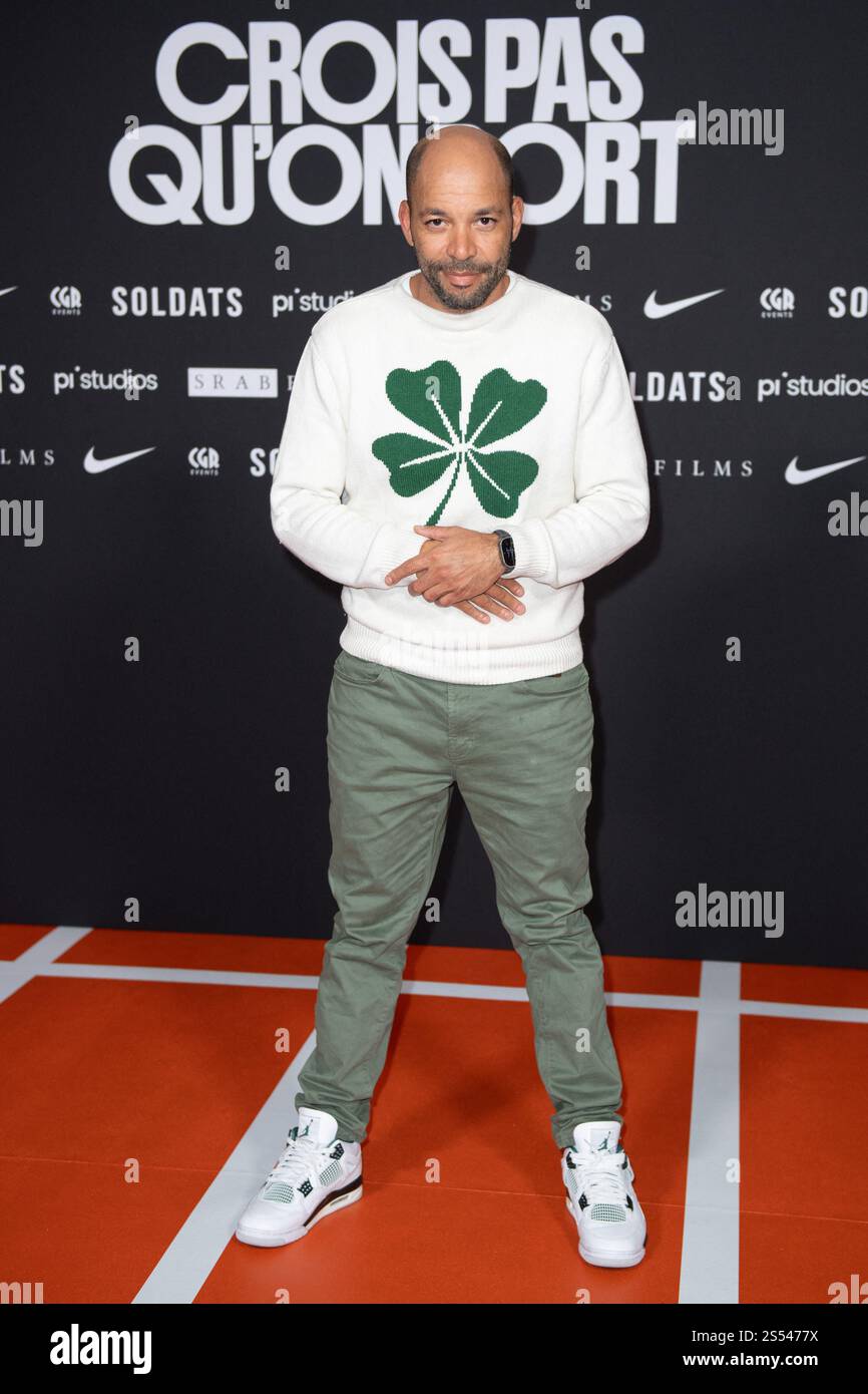 Toufik Ayadi attending the Crois Pas Qu'On Dort Premiere at the Grand ...