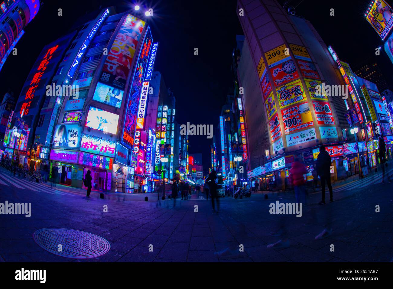 Night time lapse street at the neon town in Kabuki-cho Shinjuku Tokyo ...