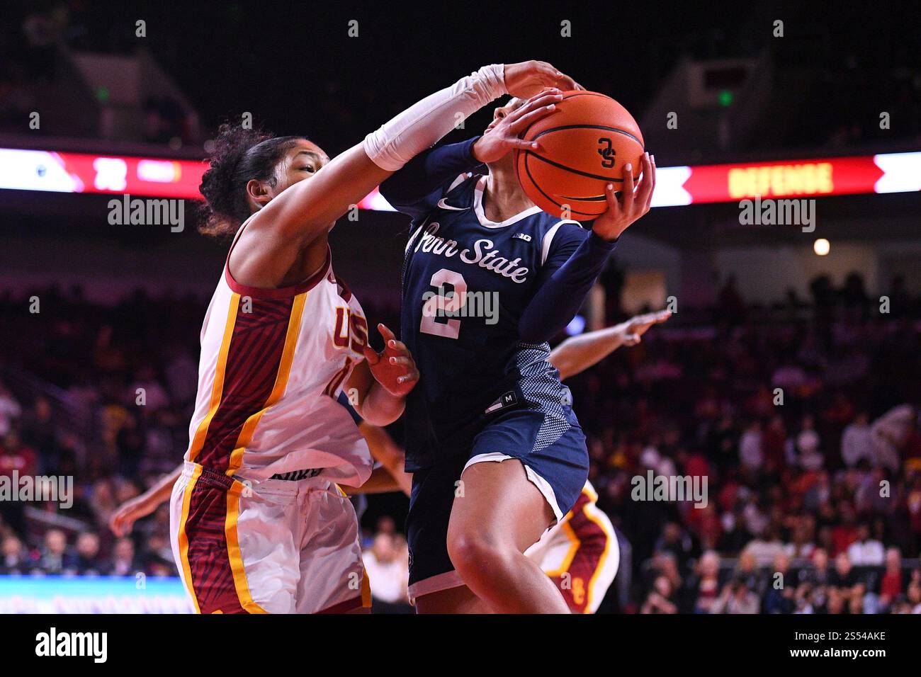 LOS ANGELES, CA - JANUARY 12: USC Trojans guard Malia Samuels (10 ...