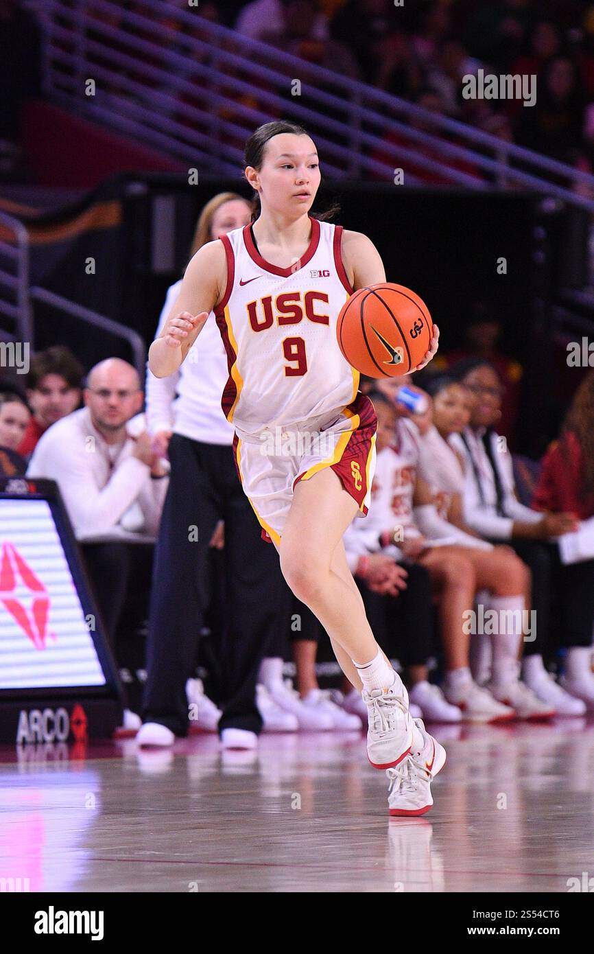 LOS ANGELES, CA - JANUARY 12: USC Trojans guard Kayleigh Heckel (9 ...