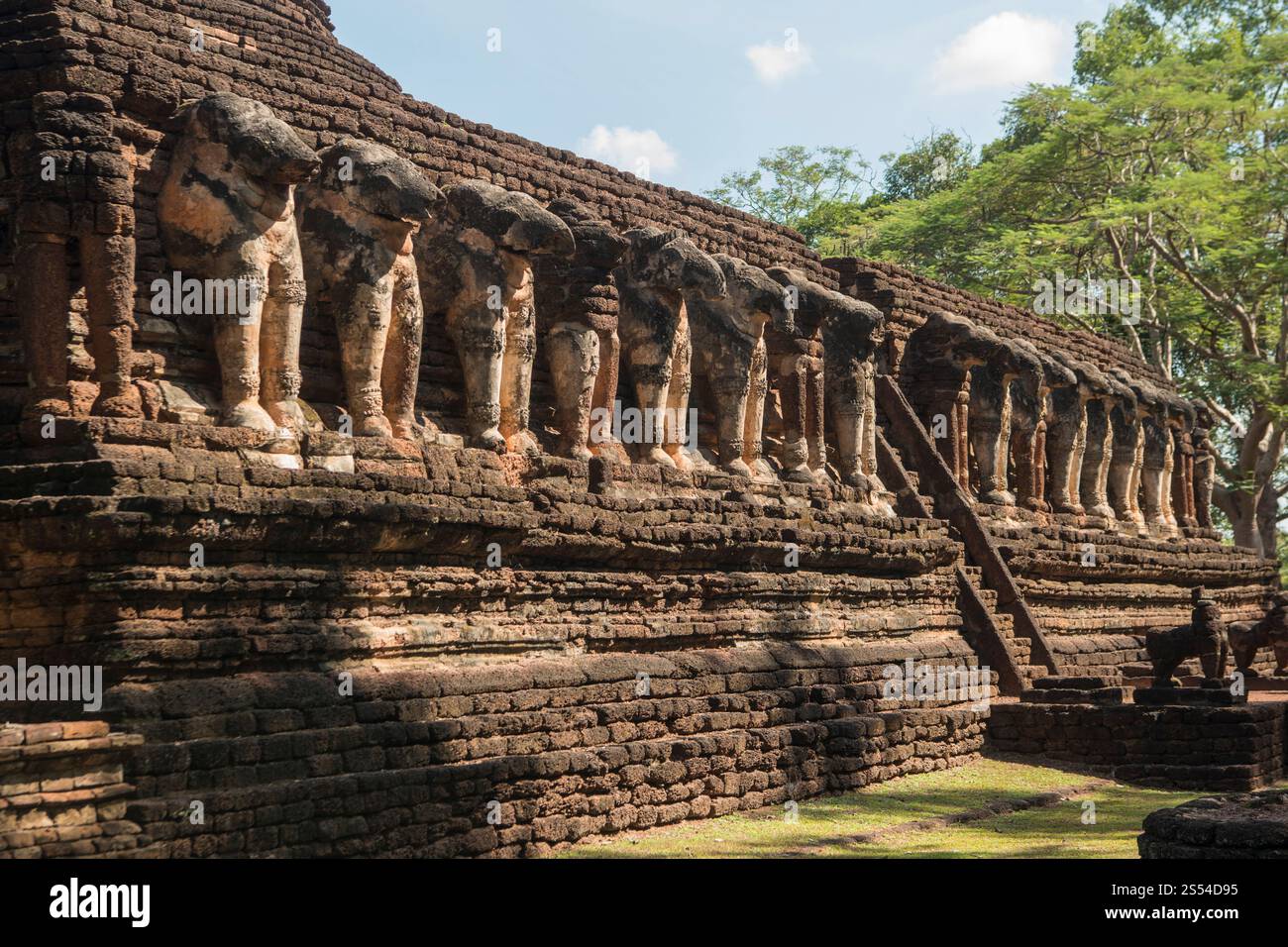 The Wat Chang Rob Temple in the town of Kamphaeng Phet in the Kamphaeng ...
