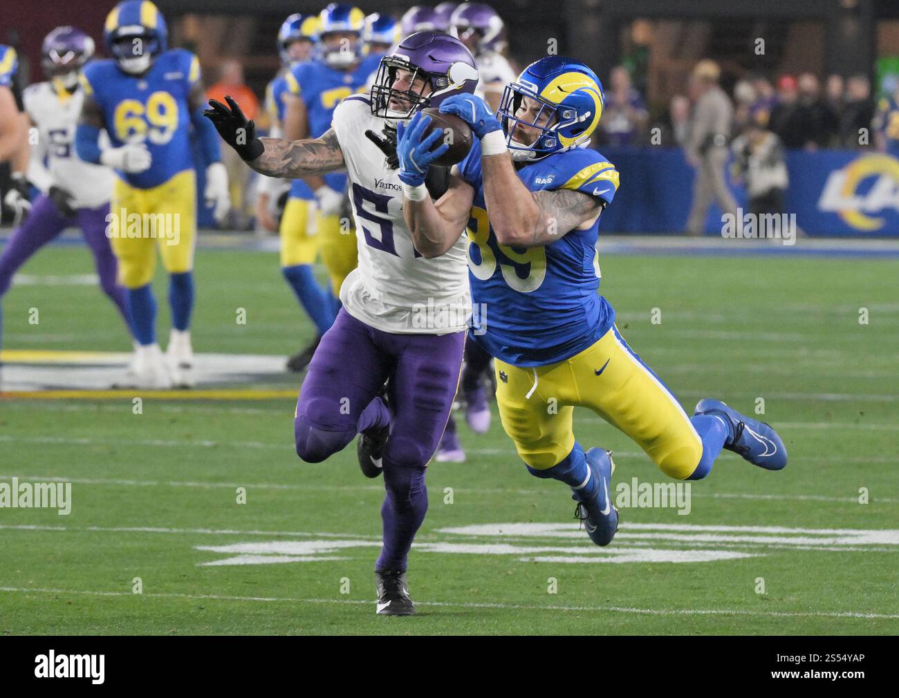 Glendale, United States. 13th Jan, 2025. Los Angeles Rams tight end ...