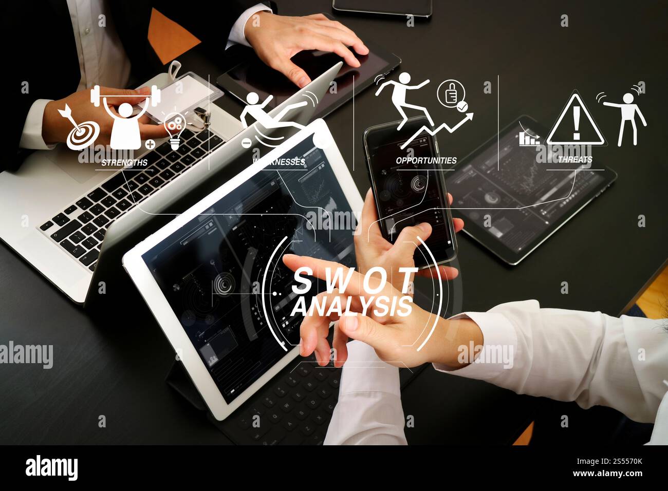 SWOT Analysis virtual diagram with Strengths, weaknesses, threats and ...