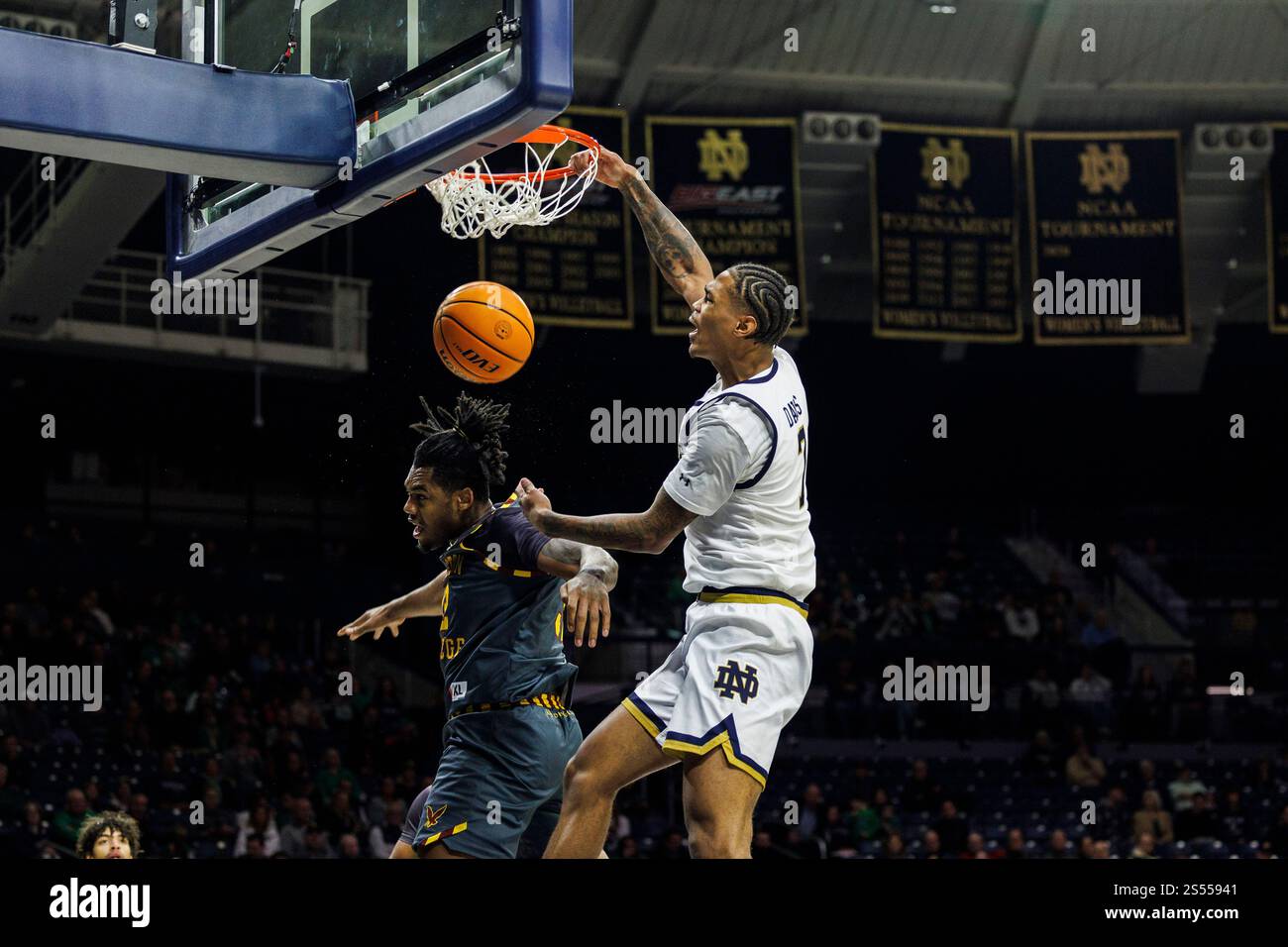 January 13, 2025: Notre Dame forward Tae Davis (7) goes in to dunk the ...