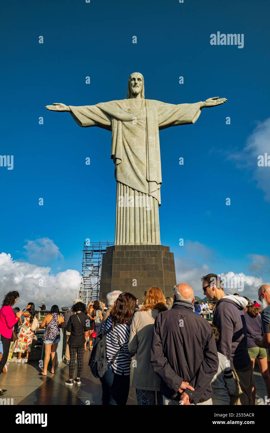 The Christ the Redeemer statue is Rio de Janeiro’s most famous and ...