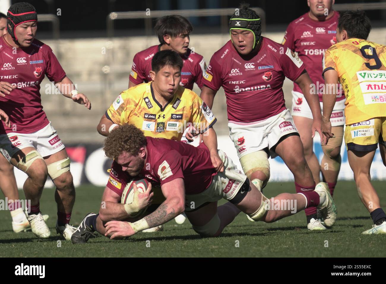 Brave Lupus' Warner Dearns during the 2024-25 Japan Rugby League One ...