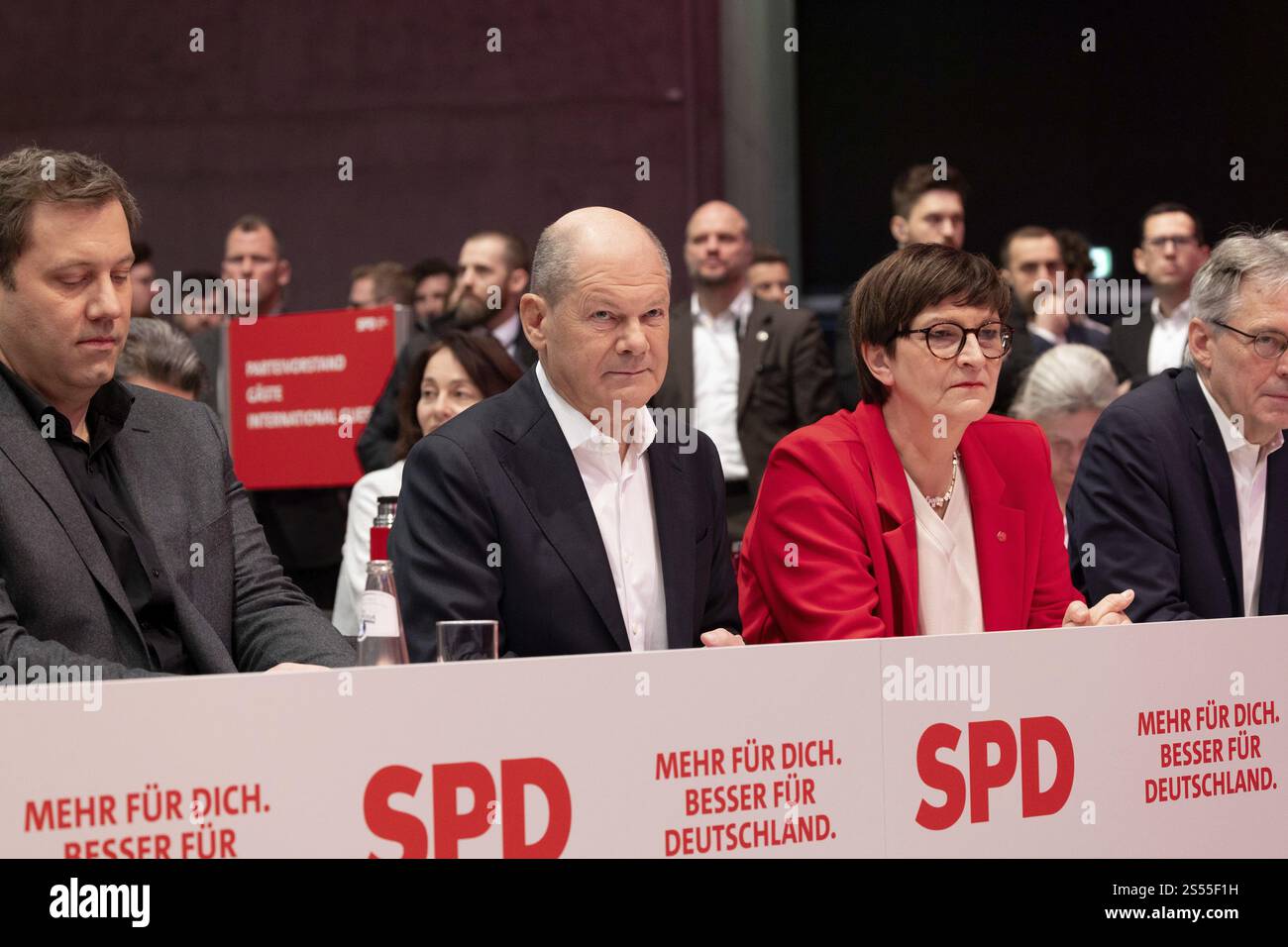 Lars Klingbeil (party chairman), Olaf Scholz (Federal Chancellor) and ...