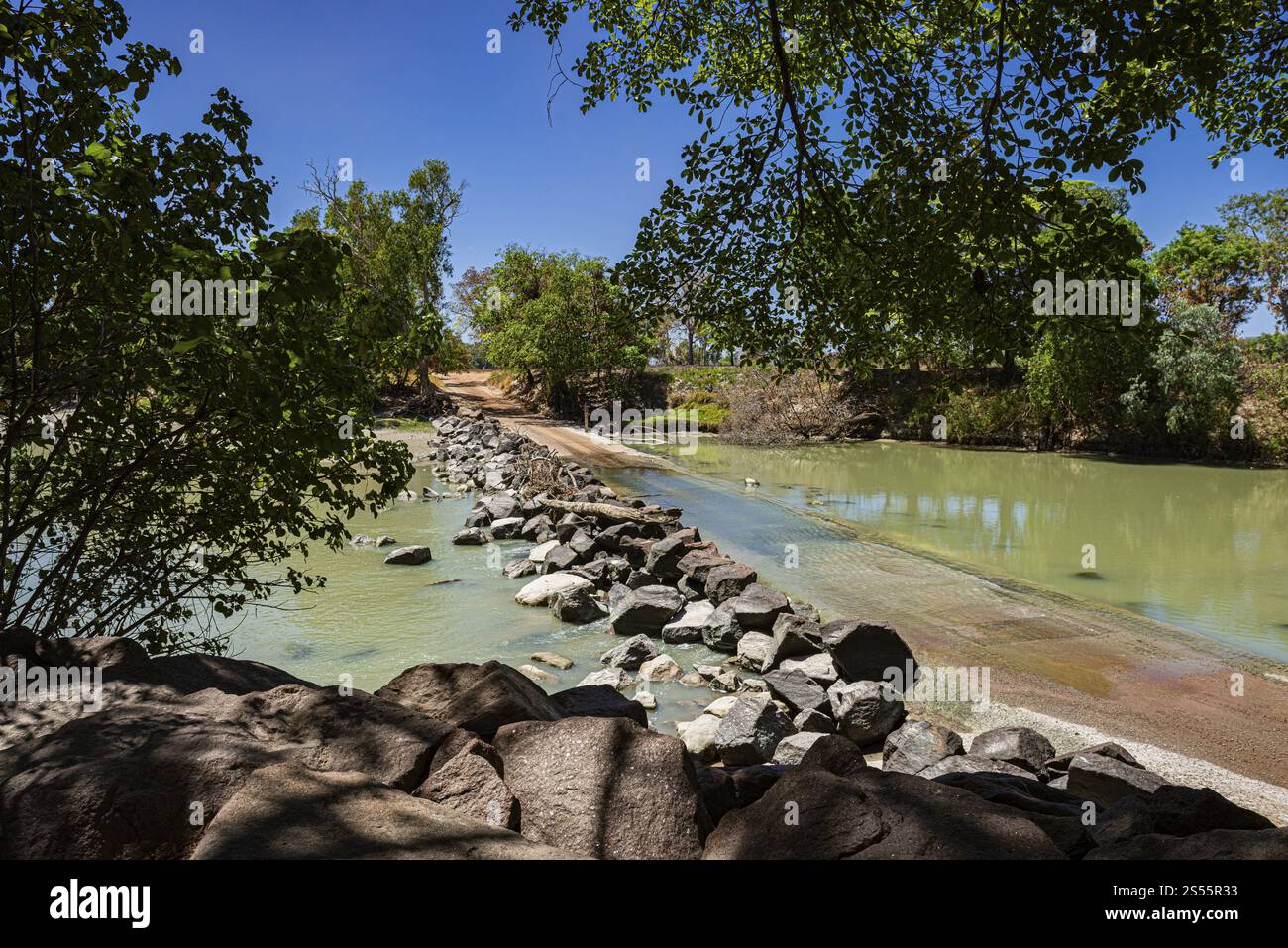 The Cahill Crossing ford through the East Alligator River, Kakadu ...