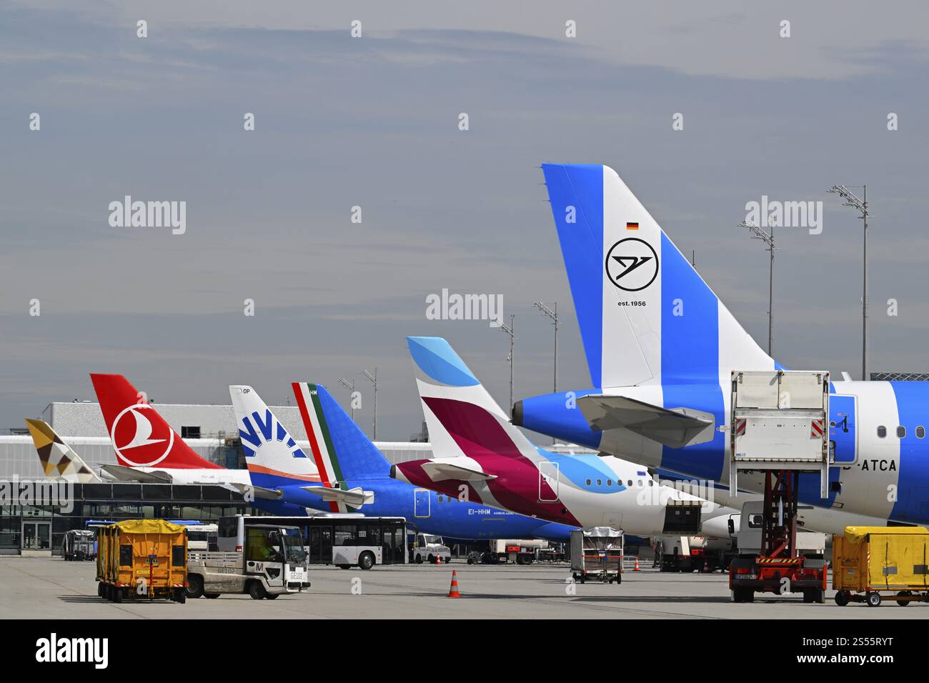 Various aircraft from different airlines Condor, KLM, Eurowings, ITA ...