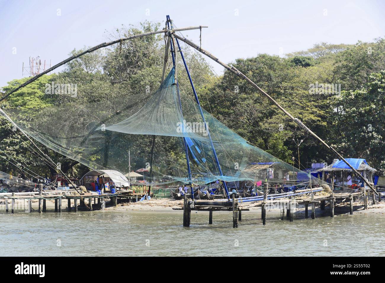 Fort Kochi, Kochi, Kerala, South India, Large, complex fishing nets on ...