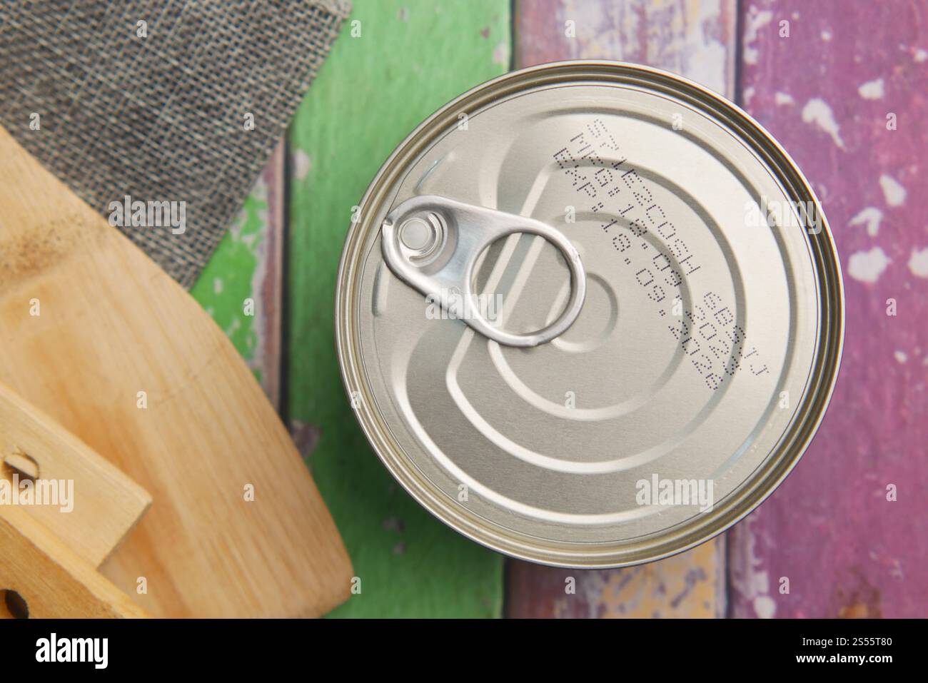 expire date on food can on white background Stock Photo - Alamy