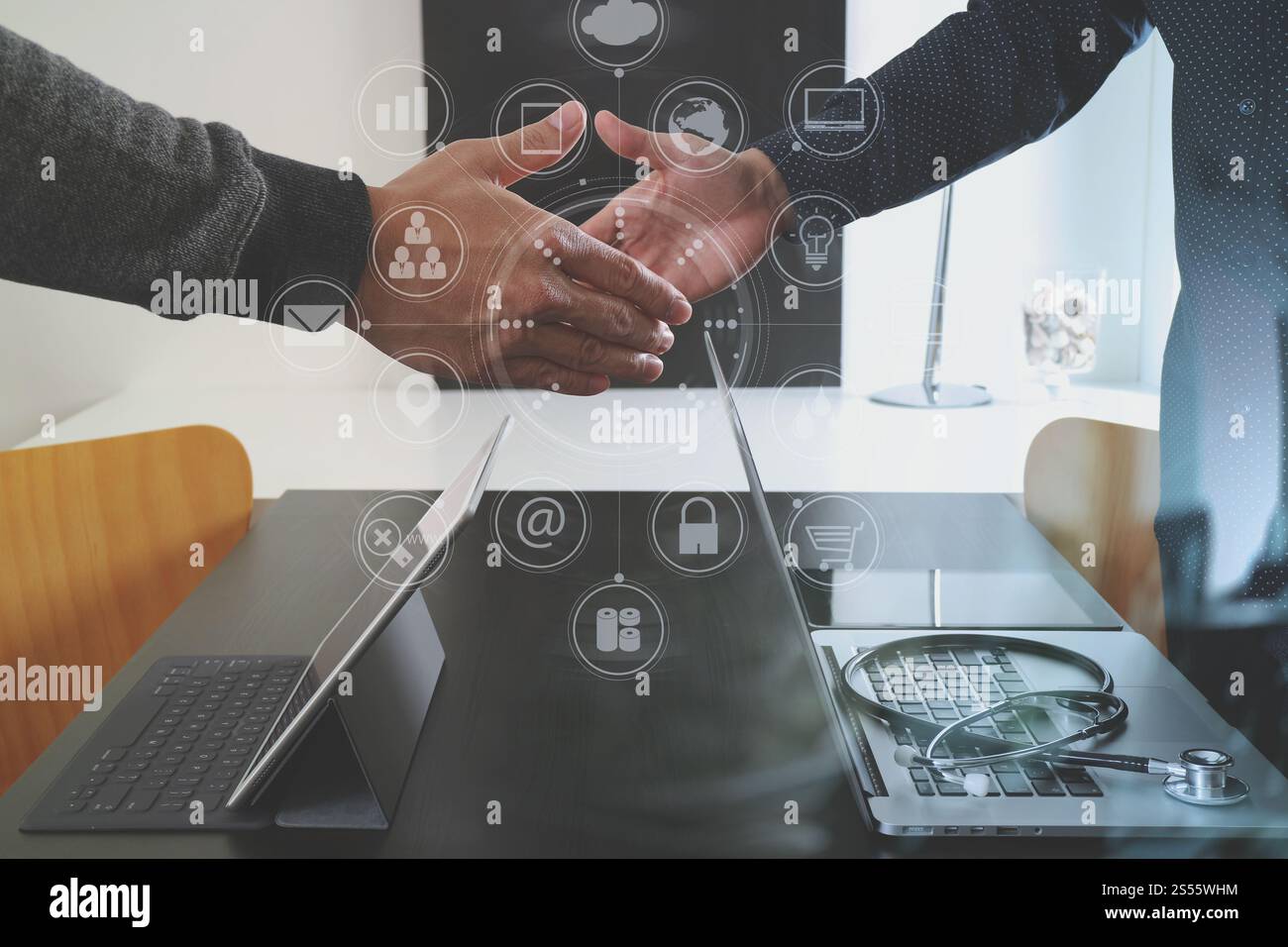 Medical and healthcare concept,Doctor and patient shaking hands in ...