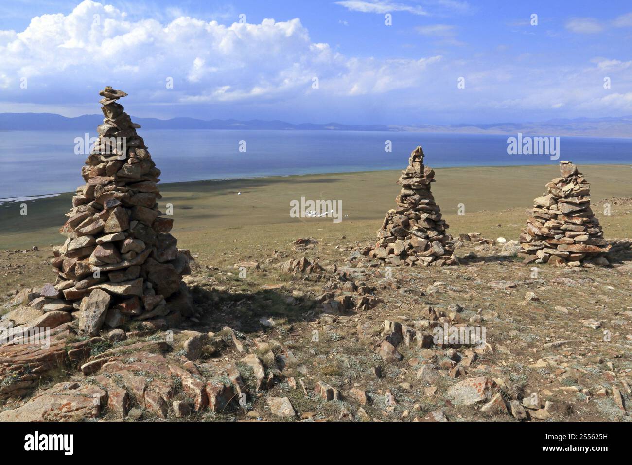 Songkoel Lake (Son Kul, Song Kol), Kyrgyzstan, Asia Stock Photo - Alamy