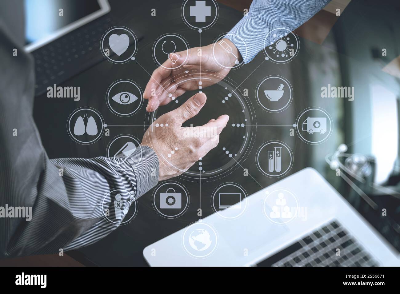 Medical and healthcare concept,Doctor and patient shaking hands in ...